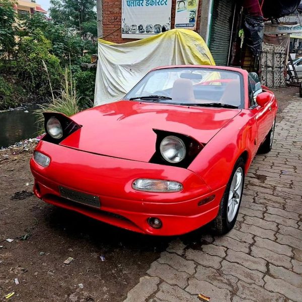 Bengaluru's Blast from the Past: Classic Mazda Miata with Wink-Worthy ...