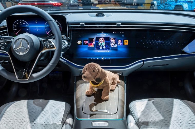 Mercedes-Benz Unveils AI-Powered Virtual Assistant, Redefining In-Car Experience at CES 2024 ...