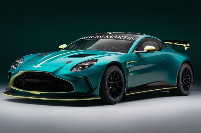 Aston Martin's Latest Speedster Zooms into 2024: The New Vantage GT4 ...