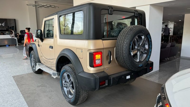 2024 Mahindra Thar Earth Edition Review: A Robust Blend of Heritage and ...