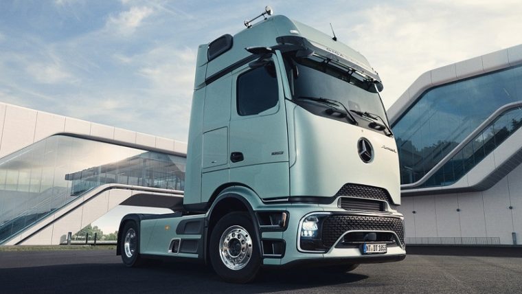 Revolution on Wheels: The Mercedes-Benz Actros L Ushers in a New Era of ...