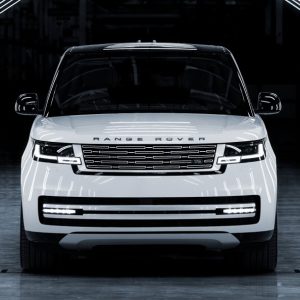 Tata Harrier.ev Stealth QWD Unveiled: The Showstopper at Bharat ...