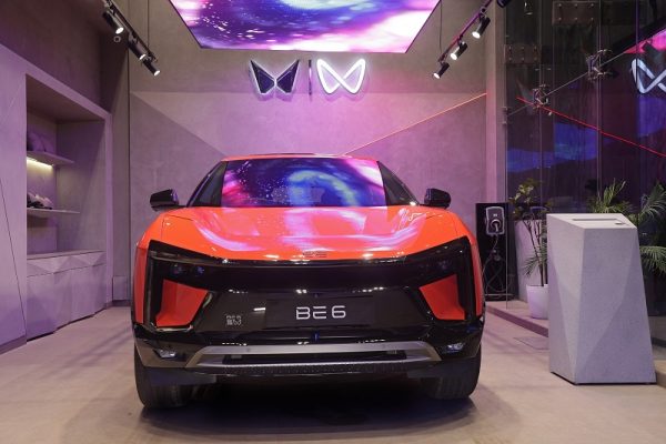 Mahindra Unveils Futuristic Customer Journey with Next-Gen Sales and ...