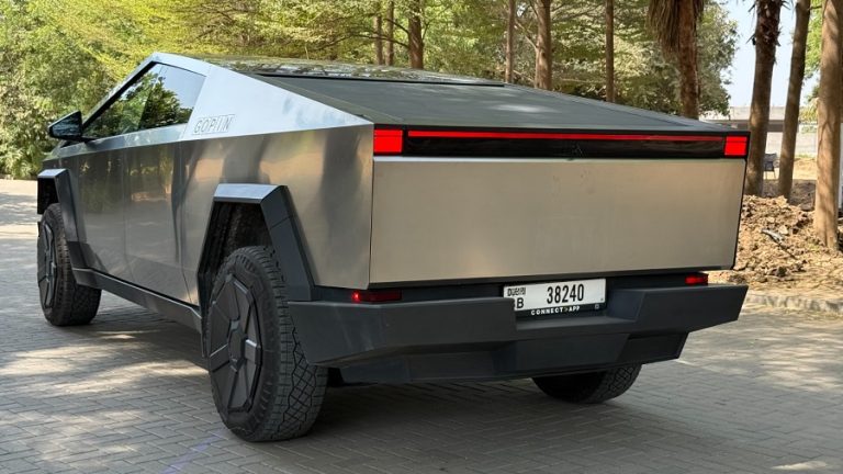 Tesla Cybertruck Review: The Origami Tank from the Future Nobody Asked ...