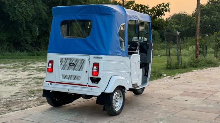 Bajaj RE Electric Pickup Review – The Auto Rickshaw That Found Its ...