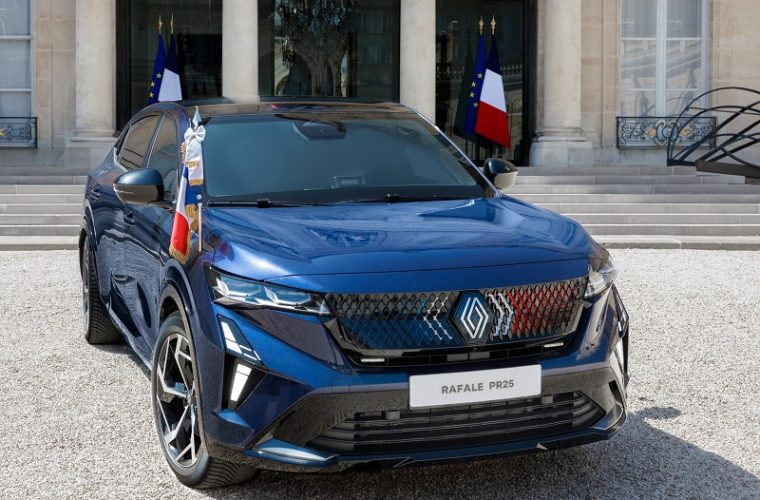 Liberté, Égalité, Rafalité: Renault Crafts Presidential Office on ...