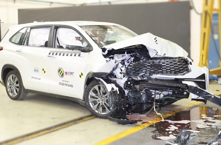 Star Performer: Toyota Innova HyCross Turns Crash Test into a Cakewalk ...