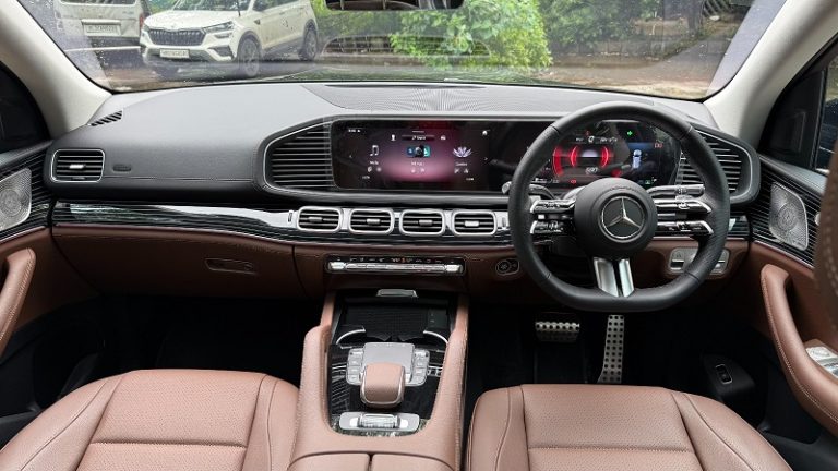 Mercedes-Benz GLS Review (2025 Facelift) – The S-Class of SUVs Goes Big ...