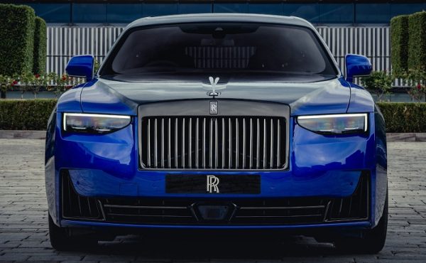 Pixels, Power & Phantom DNA: The Rolls-Royce Black Badge Ghost Gamer ...