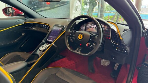 Ferrari Roma Spider Review: Open-Top Elegance with a Very Loud Heart ...