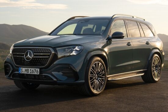 Mercedes-Benz New GLS Debuts with AI-Powered Luxury, S-Class Comfort ...